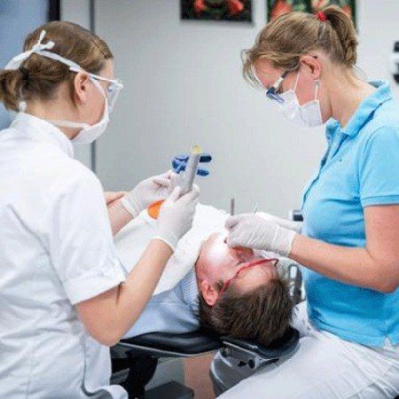 Voortaan vergoeding stageplek tandartsassistent - dentalinfo.nl